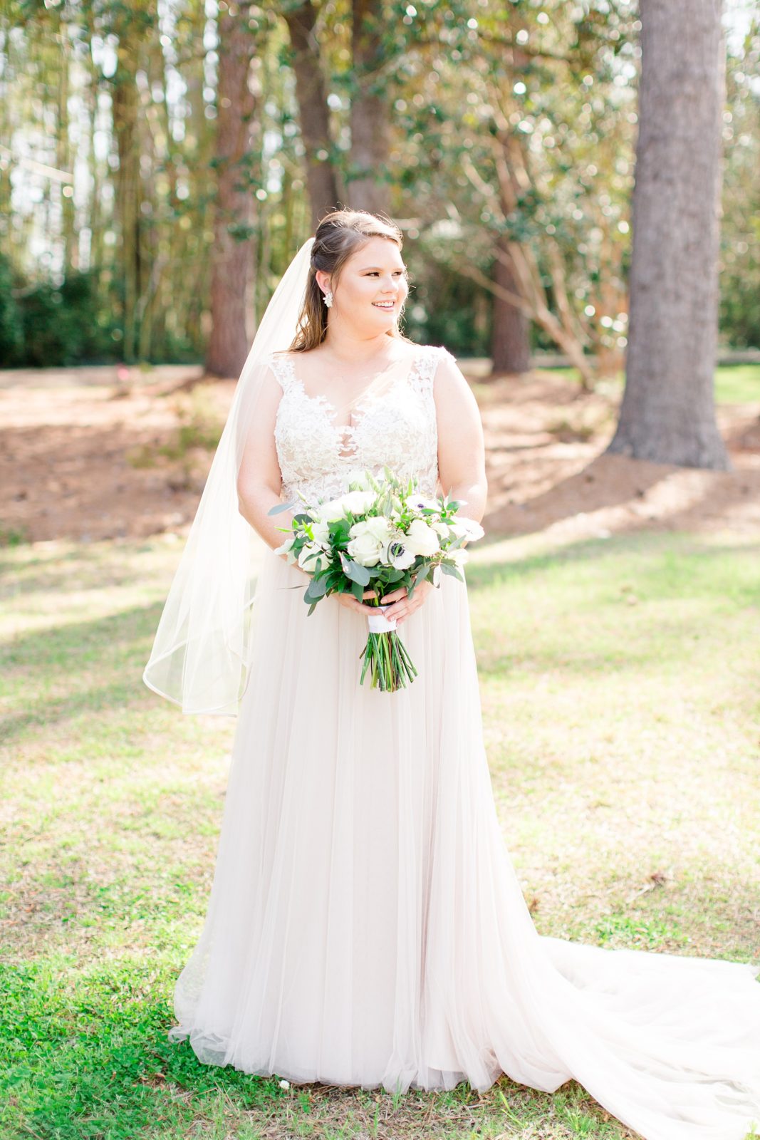 Spring Wedding At Copper Ridge On The Neuse | Taylor And Cole | Dakota ...