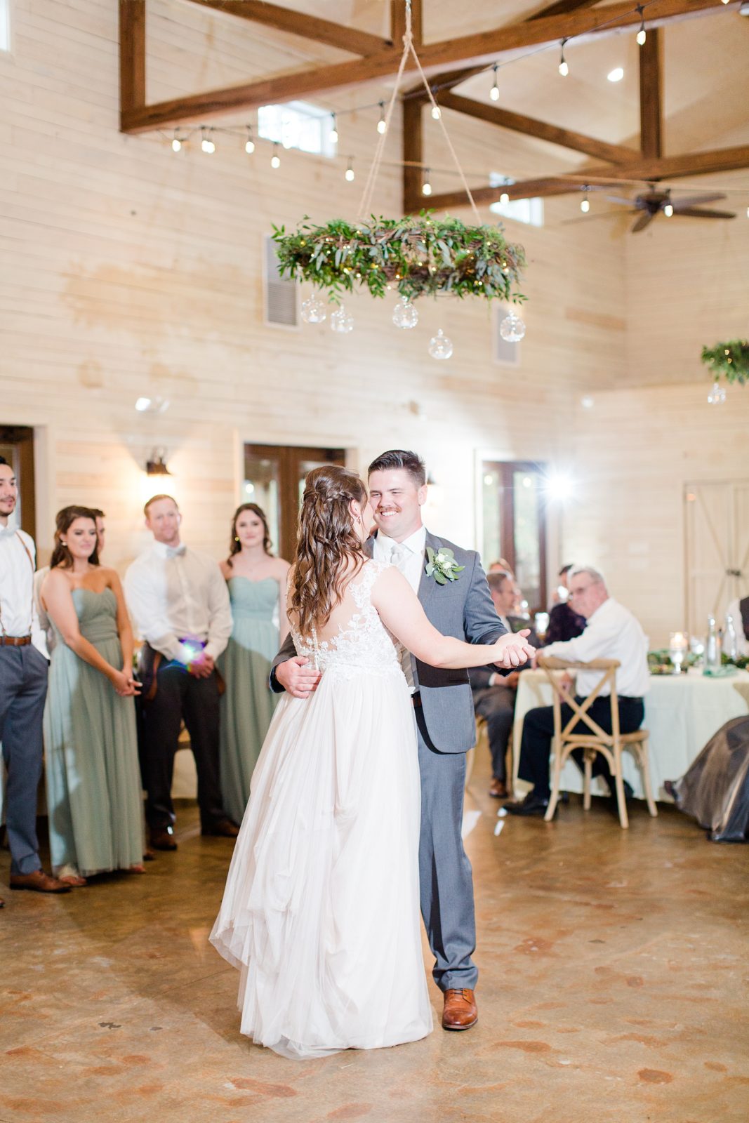 Spring Wedding At Copper Ridge On The Neuse | Taylor And Cole | Dakota ...
