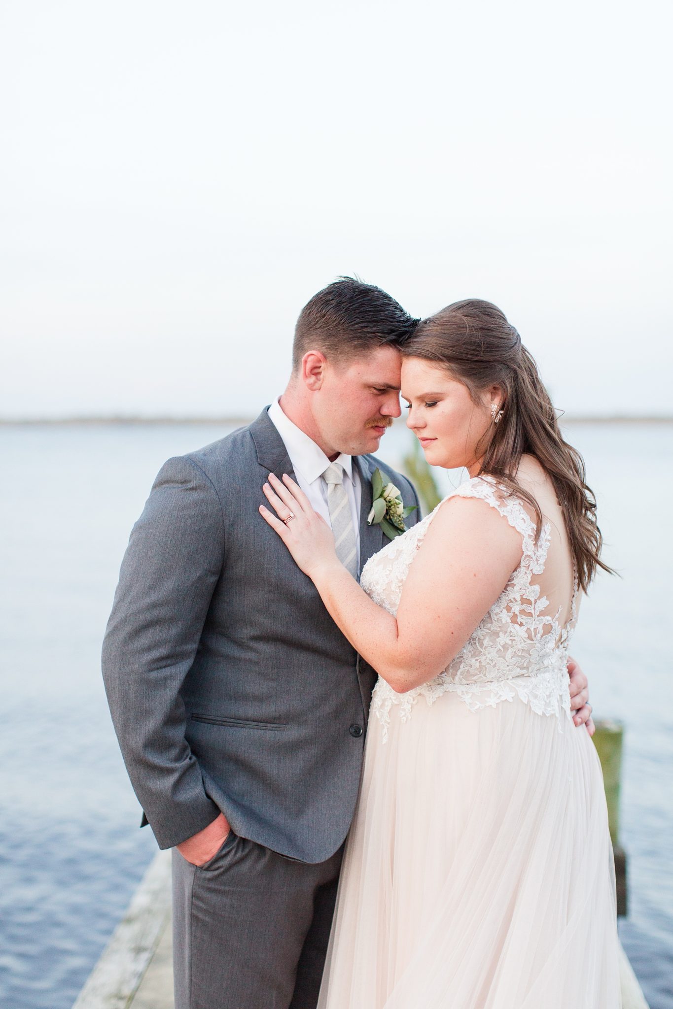 Spring Wedding At Copper Ridge On The Neuse | Taylor And Cole | Dakota ...